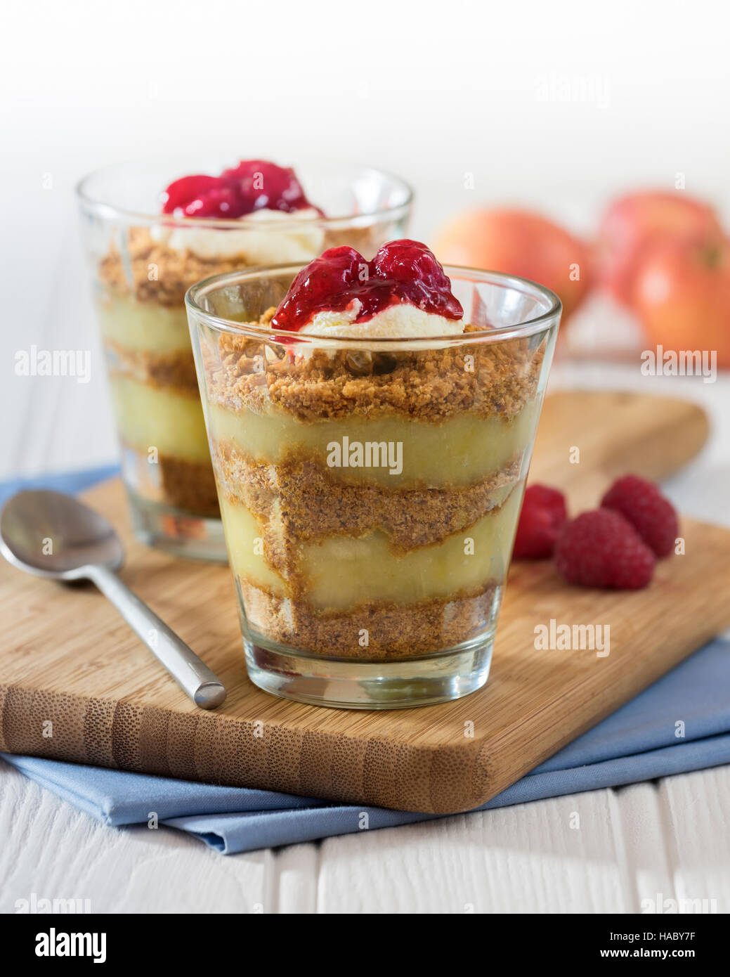 Aeblekage. Danish apple dessert. Denmark Food Stock Photo - Alamy