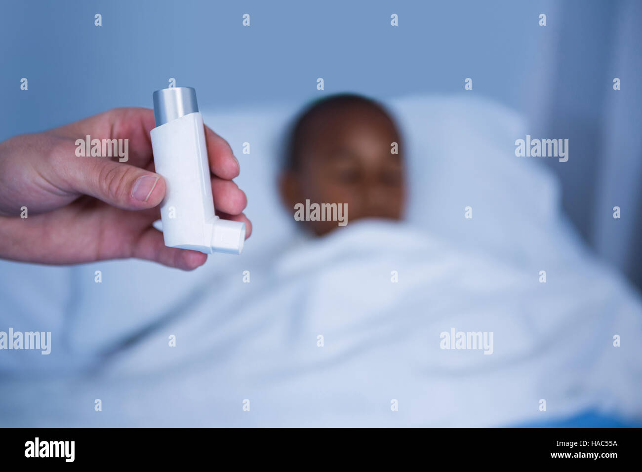 Asthma pump hi-res stock photography and images - Alamy