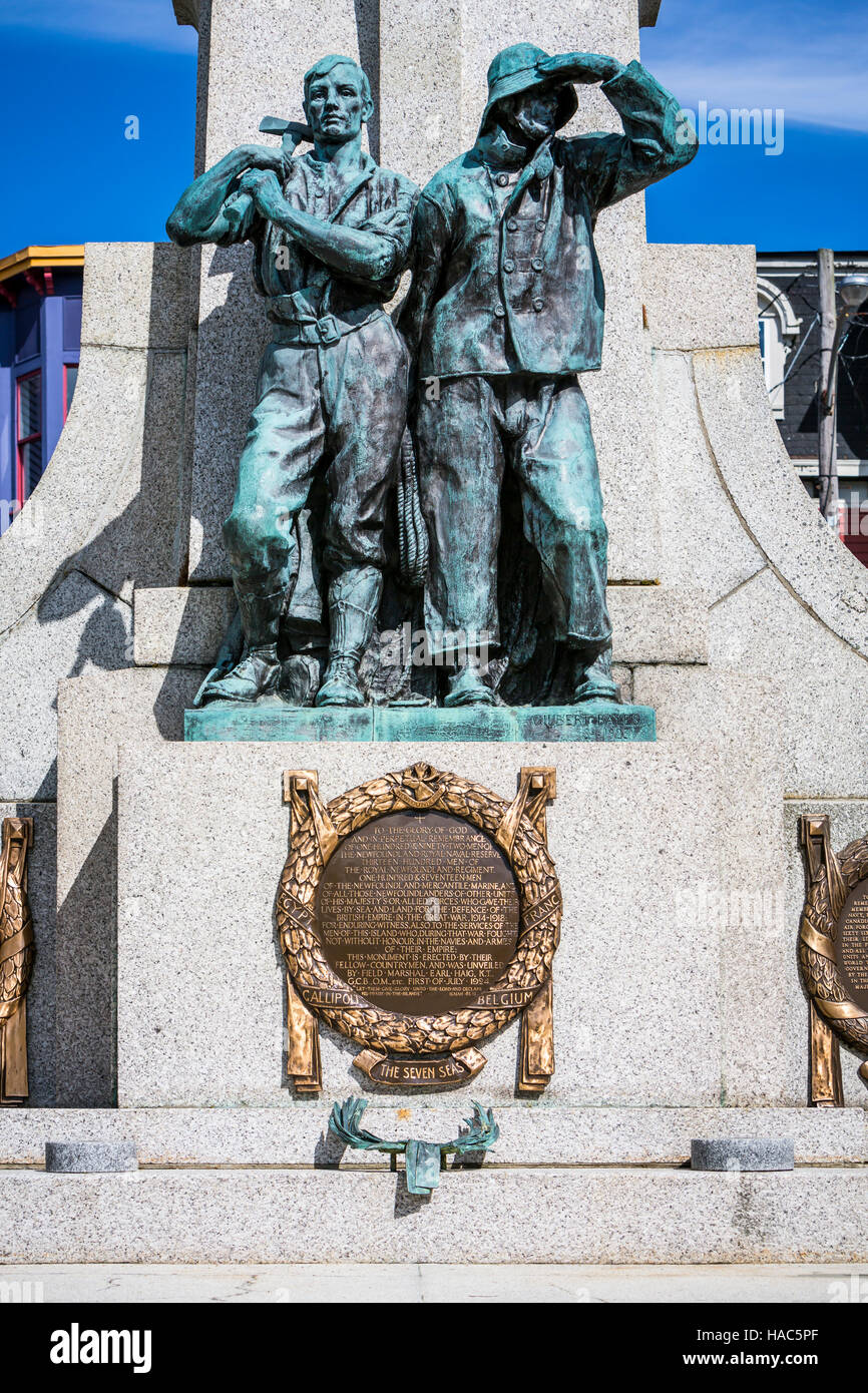 War memorial remembrance service hi-res stock photography and images ...