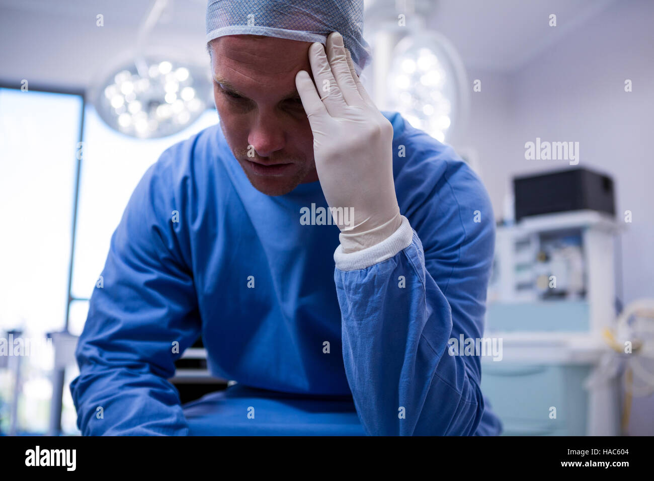 Exhausted surgeon hi-res stock photography and images - Alamy