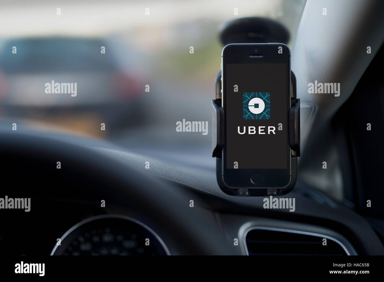Uber taxi hi-res stock photography and images - Alamy