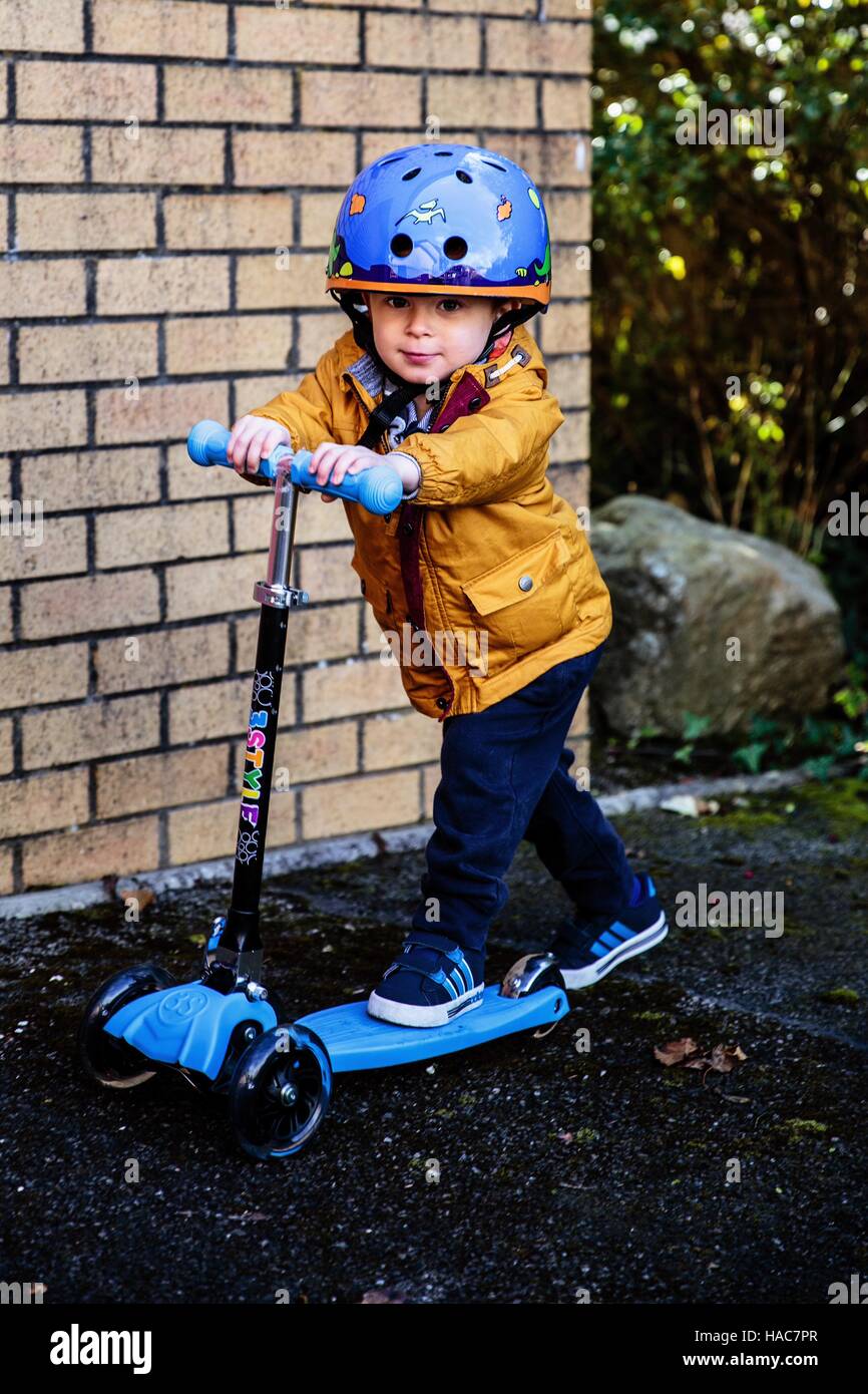 Child scooter hi-res stock photography and images - Alamy