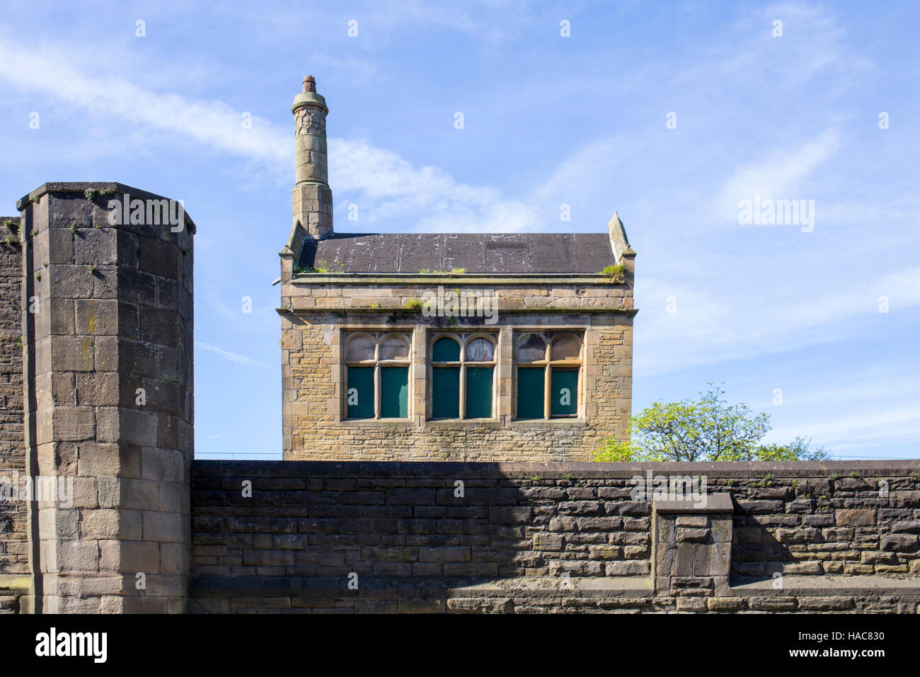Carnforth station buildings hi-res stock photography and images - Alamy