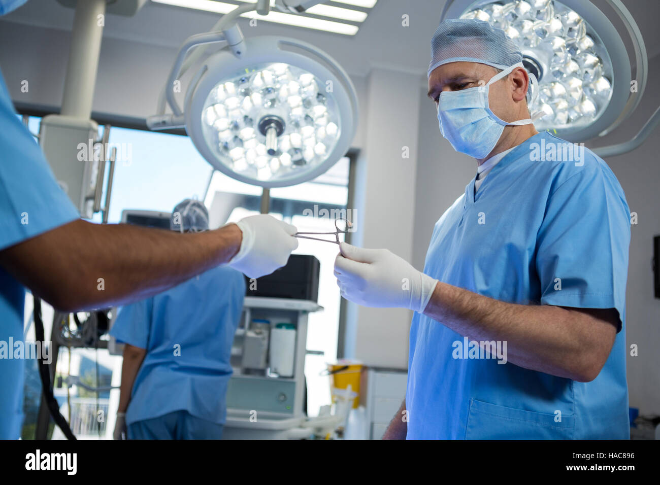 Preparing surgery hi-res stock photography and images - Alamy