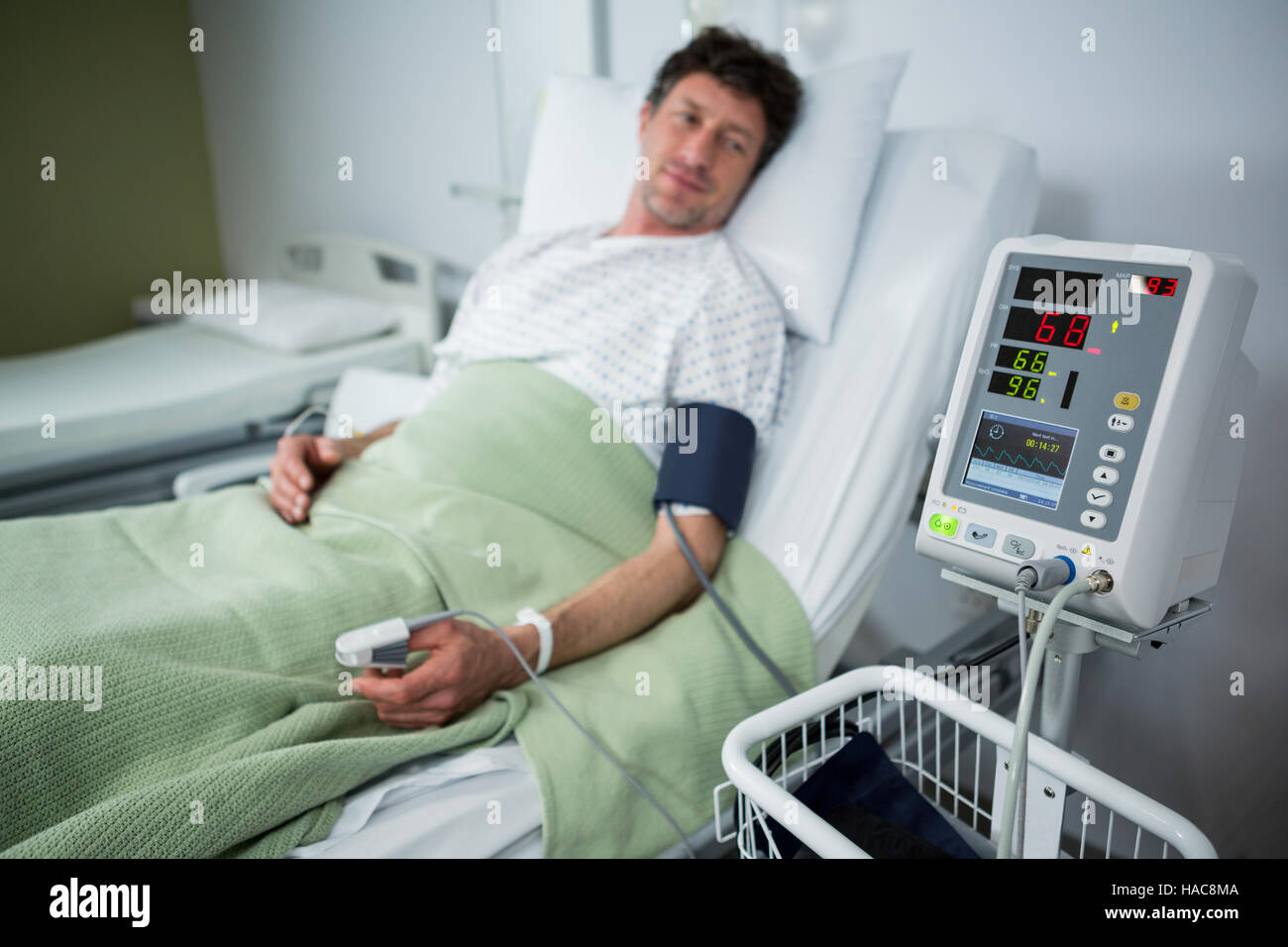 Pulse rate hi-res stock photography and images - Alamy