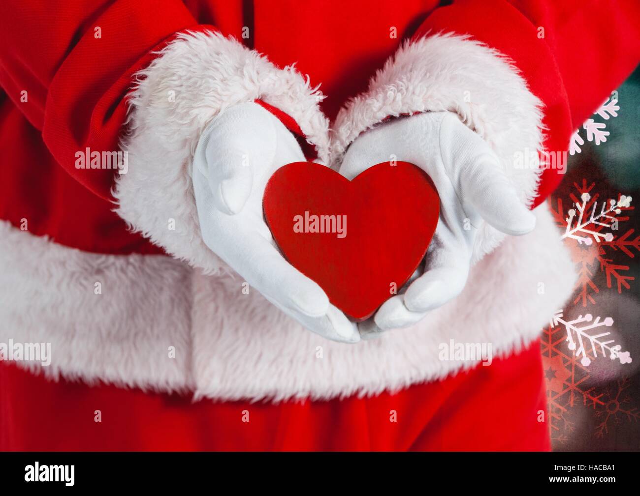 Hand holding heart hi-res stock photography and images - Alamy