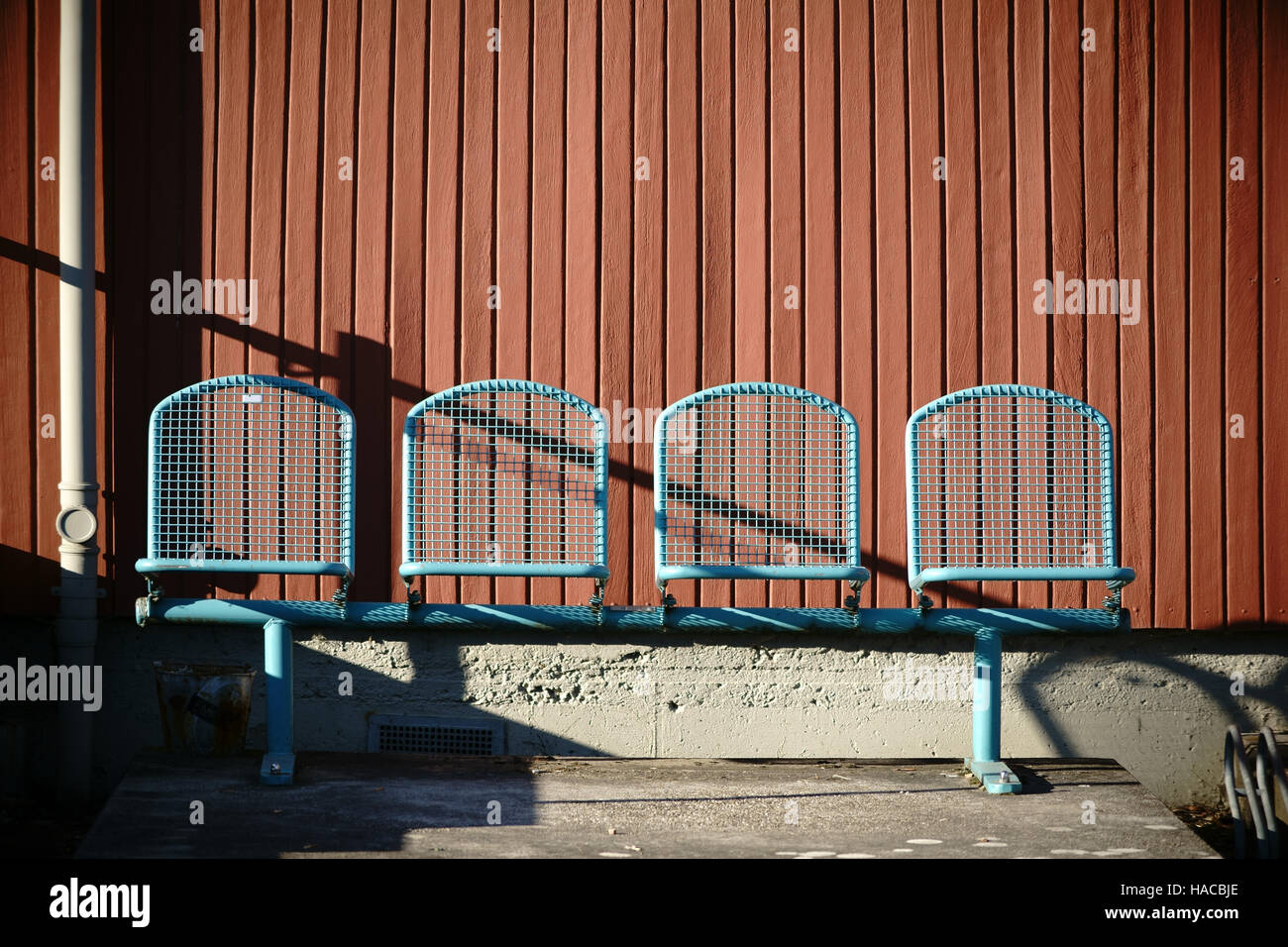 Seats in row hi-res stock photography and images - Alamy