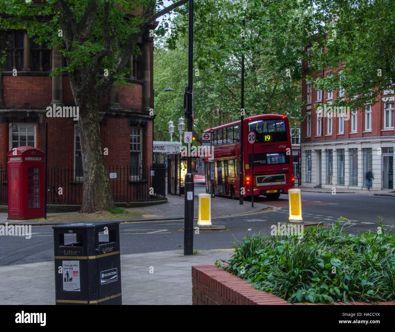 Route 19 bus on Rosebery Avenue, London, England Stock Photo - Alamy