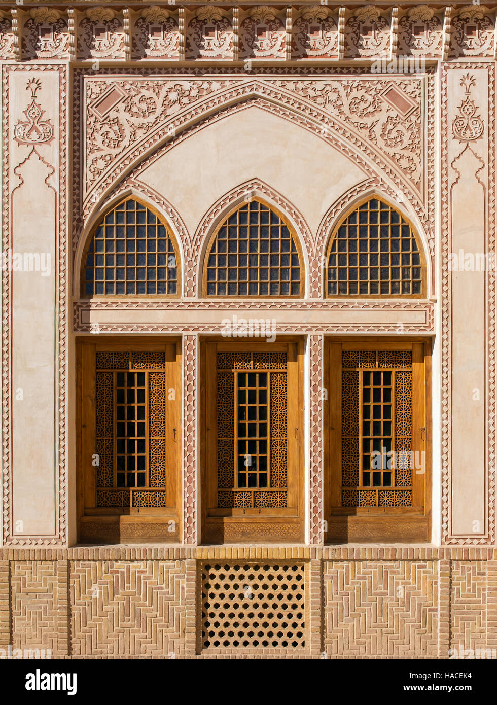 Traditional iranian house hi-res stock photography and images - Alamy