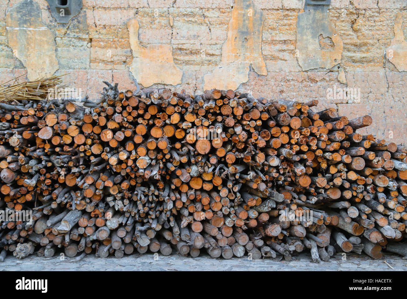 Pile of wooden logs Stock Photo - Alamy