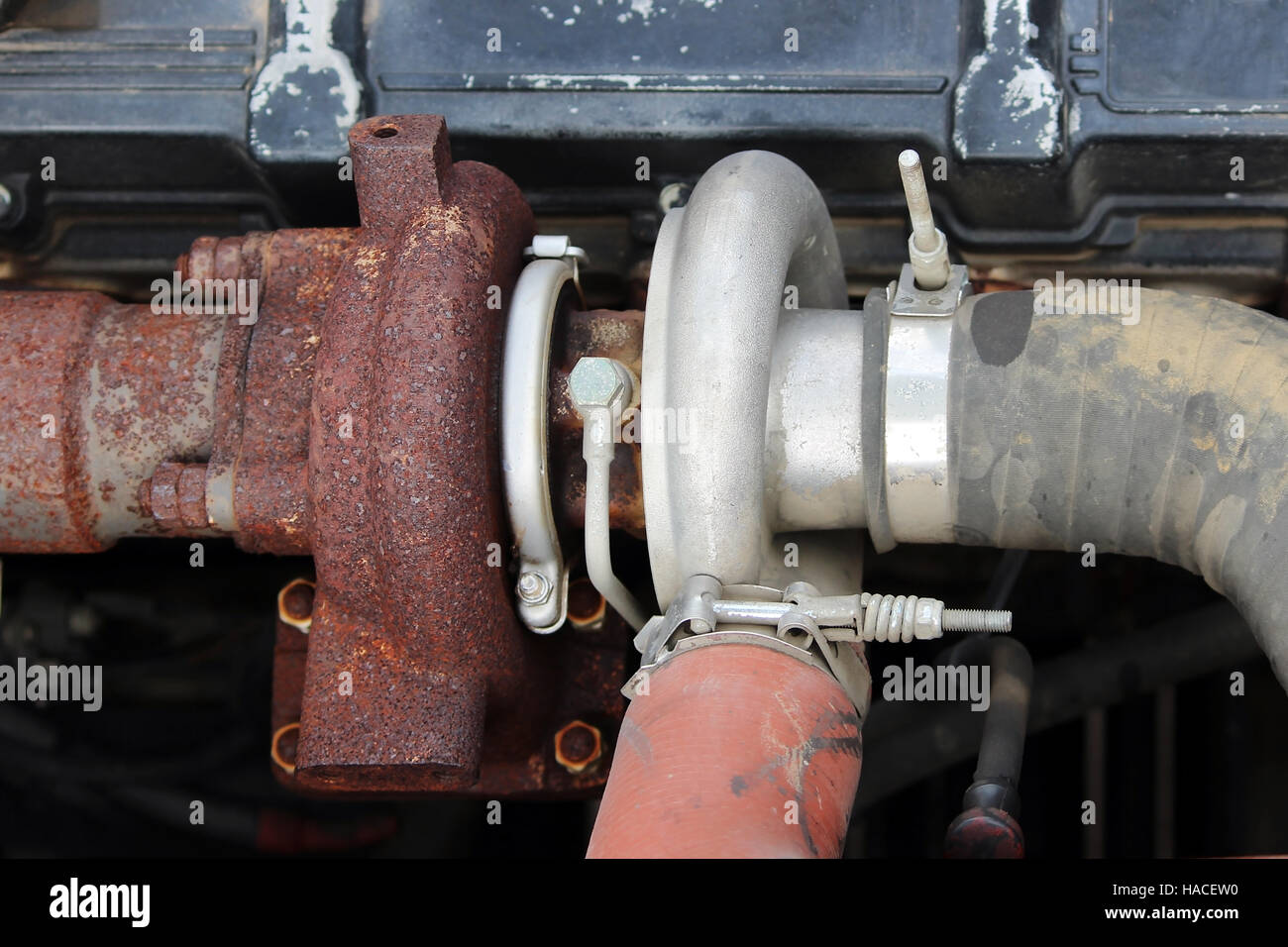the internal structure of the hydraulic system of the bulldozer Stock ...