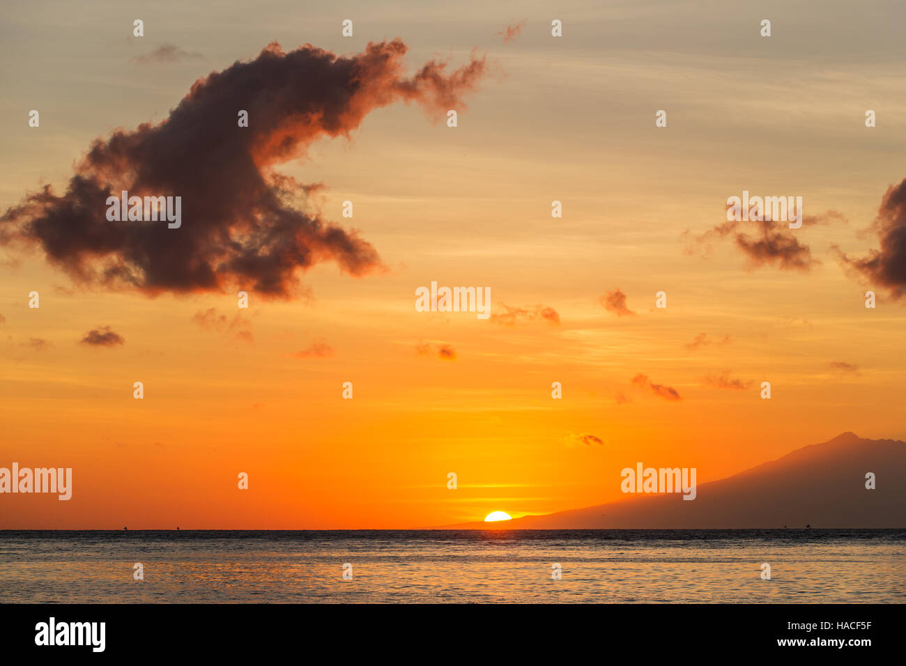 Red sea sunset hi-res stock photography and images - Alamy