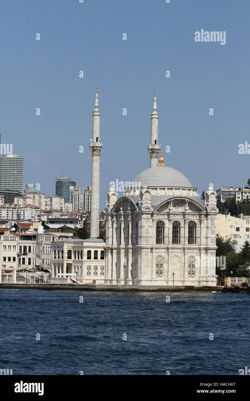 Ortakoy Buyuk Mecidiye Mosque in Istanbul City, Turkey Stock Photo - Alamy
