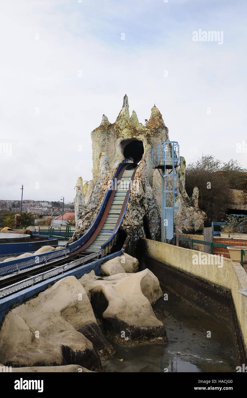 Log flume hi-res stock photography and images - Alamy Log flume hi-res stock photography and images - Alamy