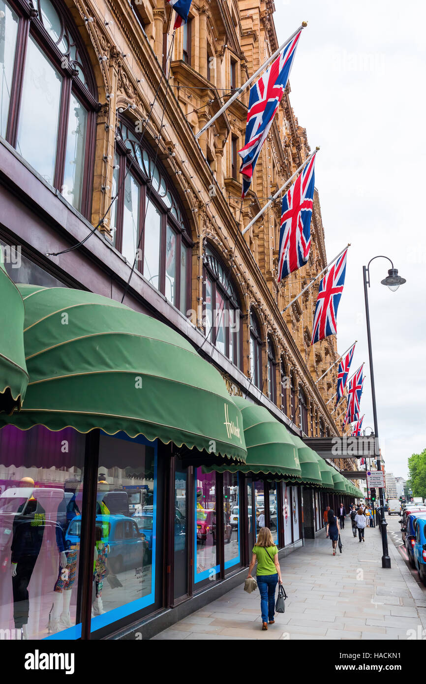 Harrods store in London, UK Stock Photo - Alamy