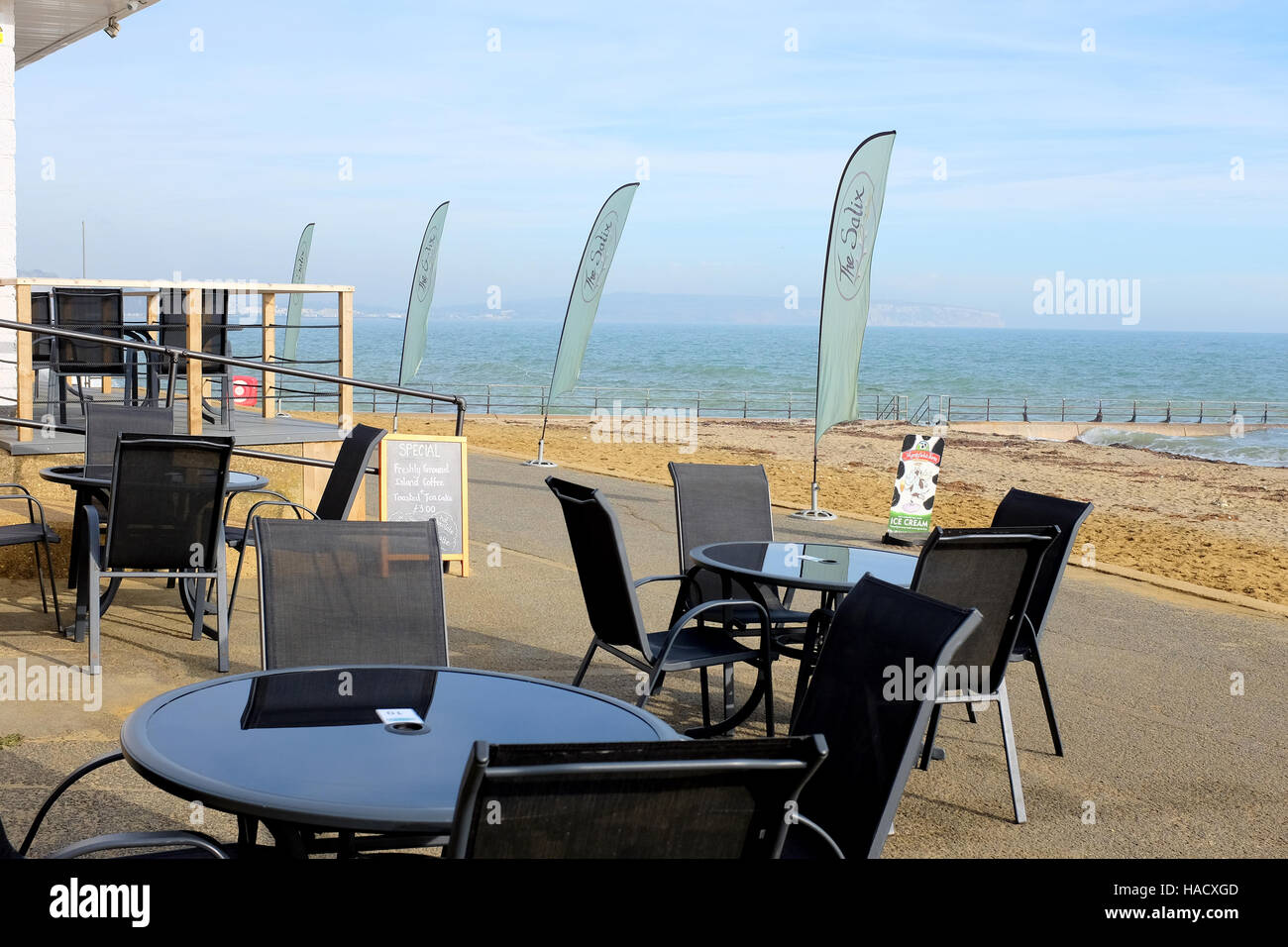 Shanklin beach seafront isle wight hi-res stock photography and images ...