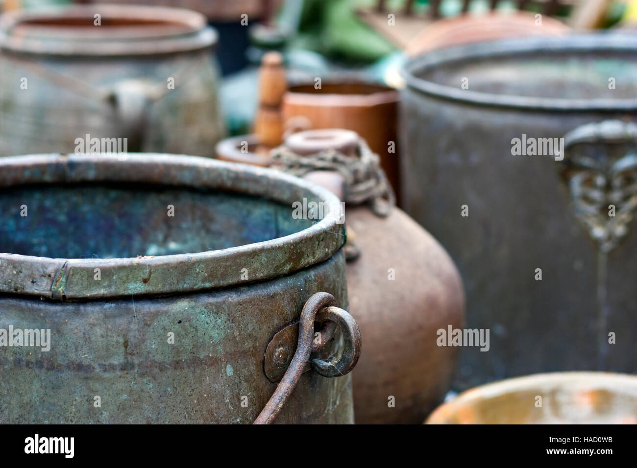Clay cooking pots hi-res stock photography and images - Alamy