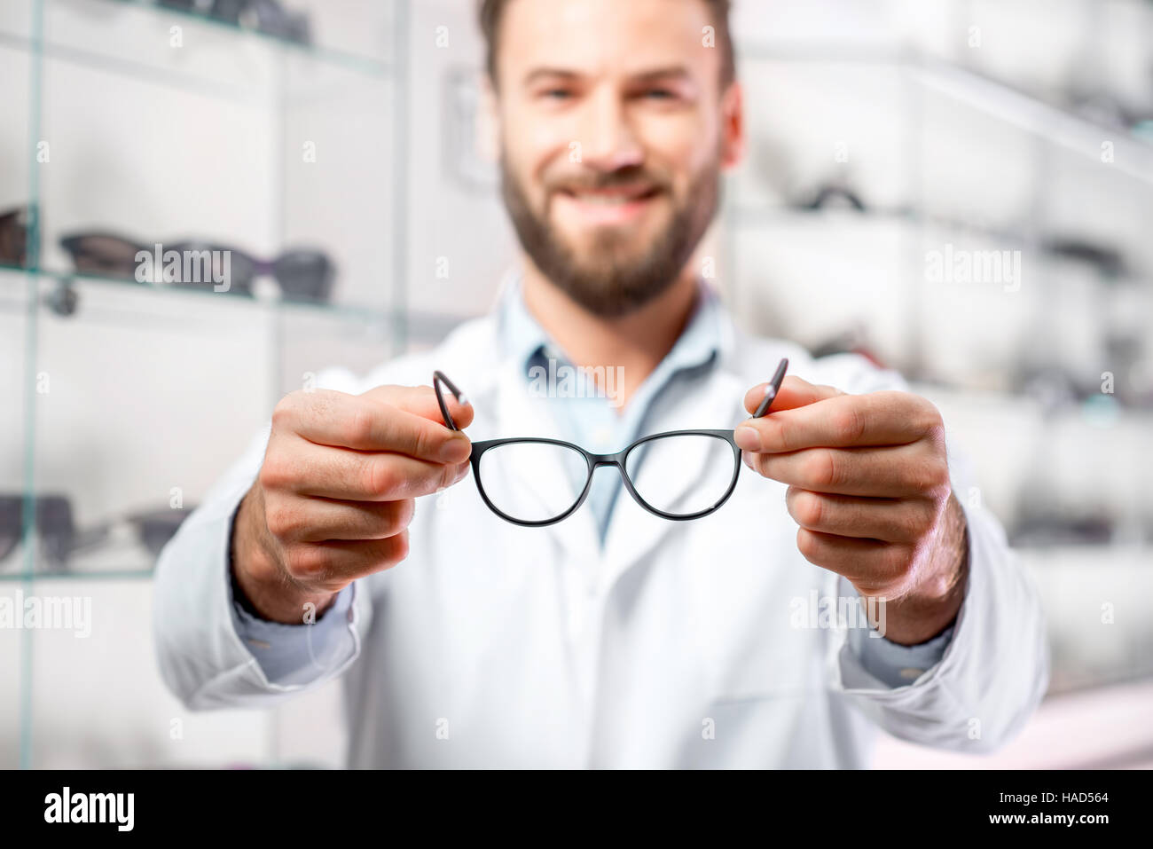 Ophthalmologist with eyeglasses Stock Photo - Alamy