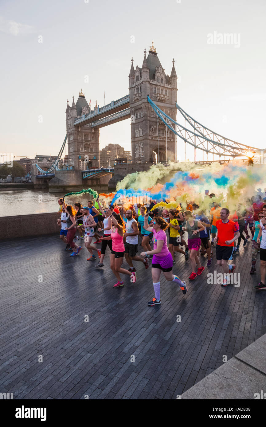England, London, Tower Bridge and Fitness Group Running Stock Photo - Alamy