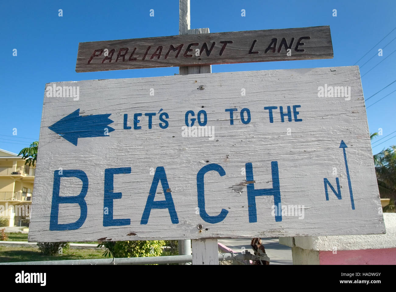Sign to the beach along the King's Highway in Alice Town on the tiny ...