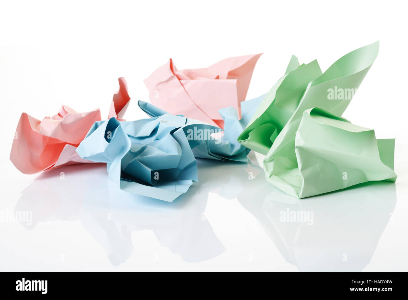 Crumpled sheets coloured hi-res stock photography and images - Alamy