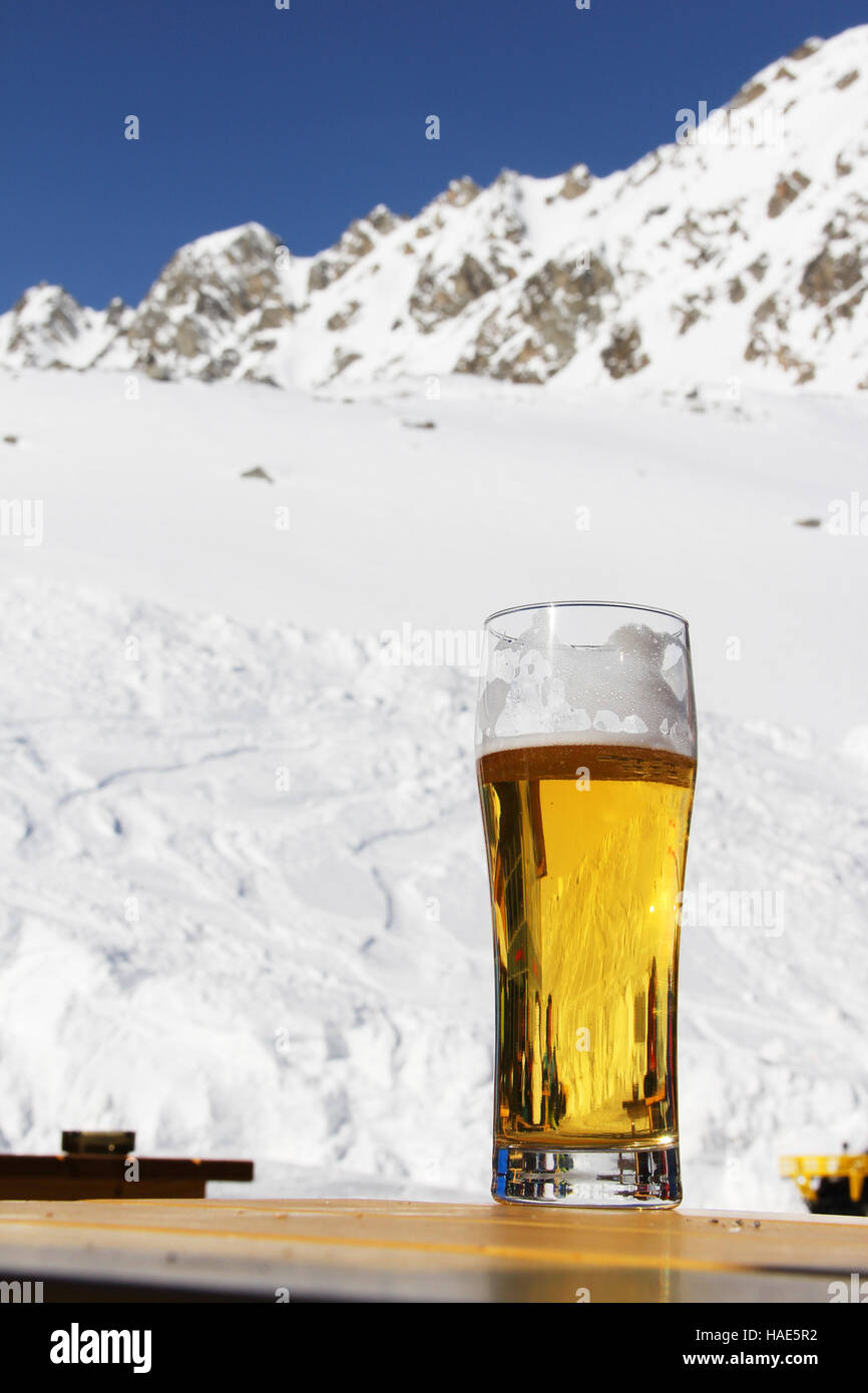 Winter beer snow hi-res stock photography and images - Alamy