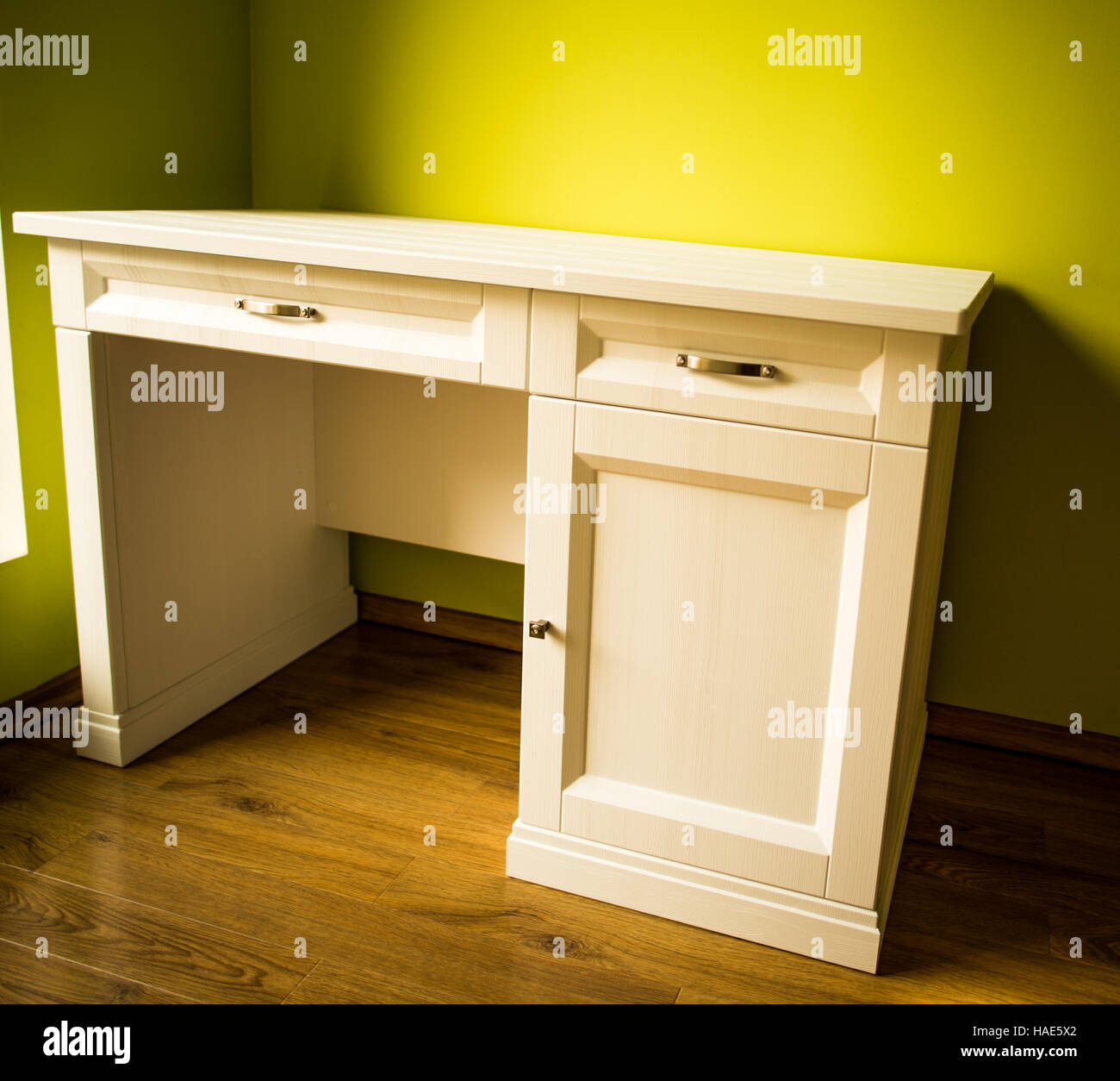 Desk furniture hi-res stock photography and images - Alamy