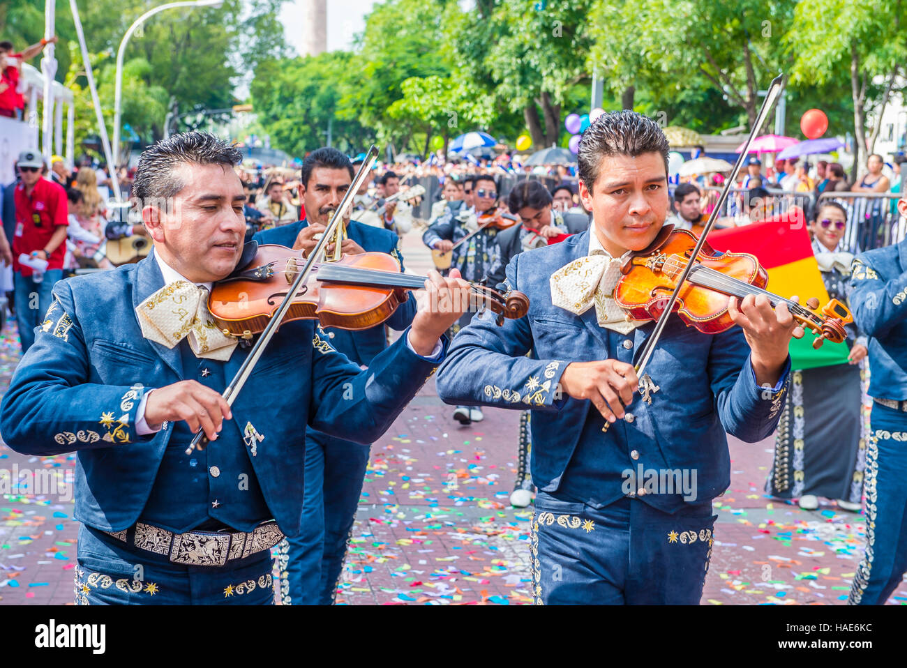 Musicians playing in mariachi band hi-res stock photography and images ...