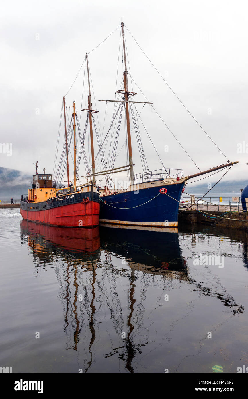 Clyde puffer hi-res stock photography and images - Alamy