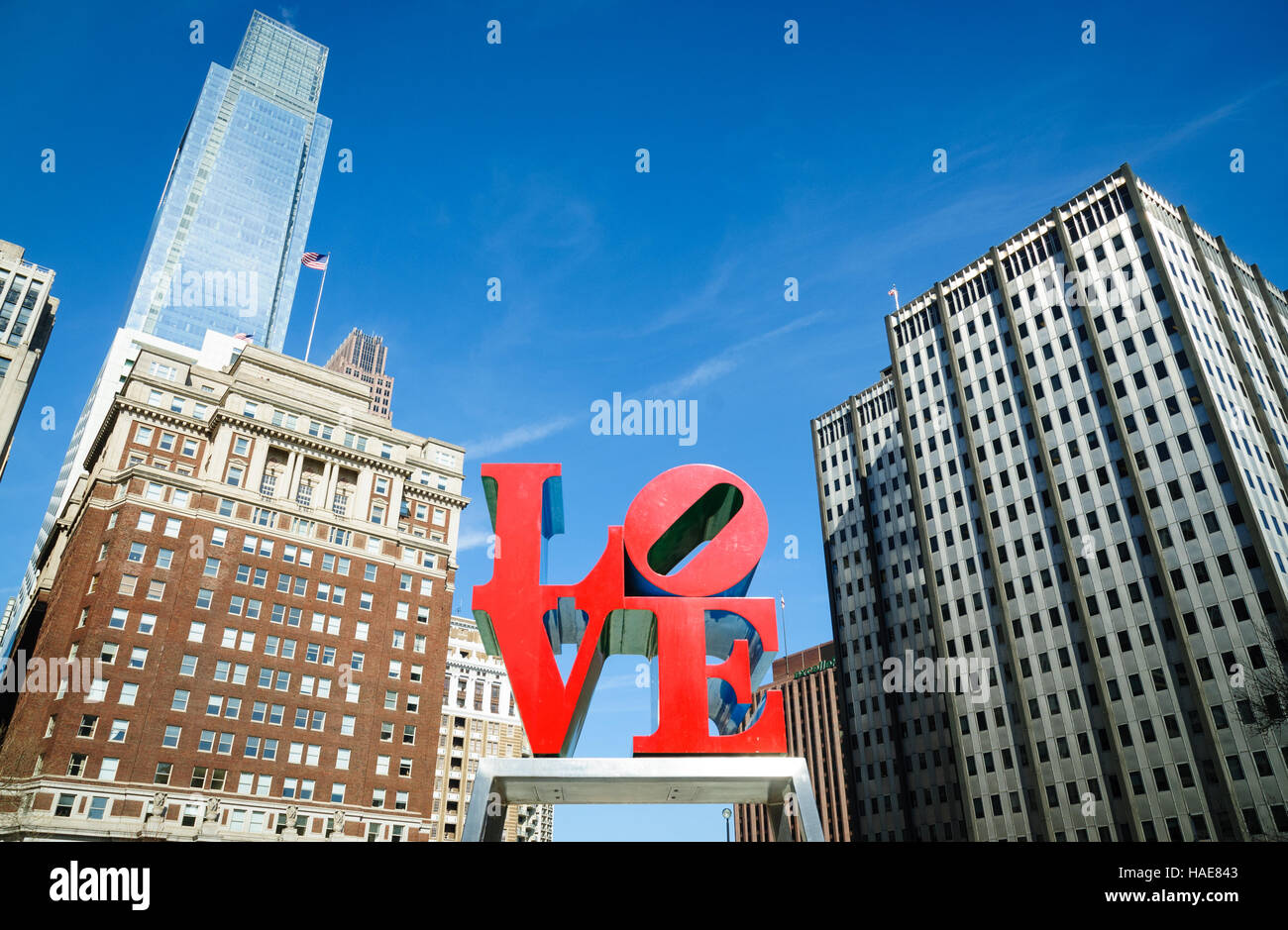 Love statue philadelphia hi-res stock photography and images - Alamy
