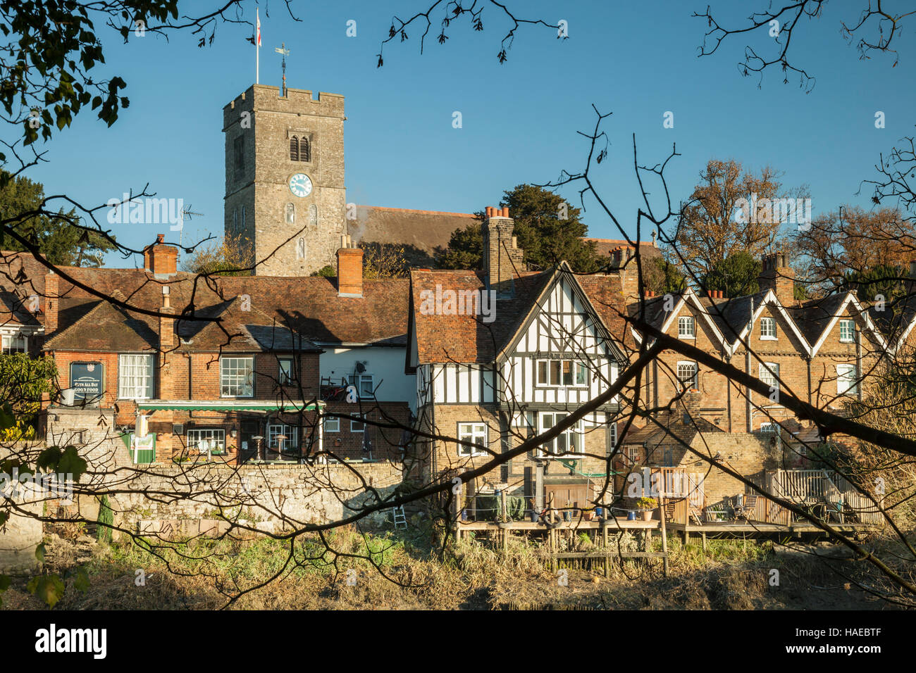 Historic kent village hi-res stock photography and images - Alamy