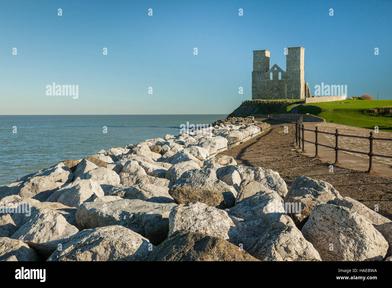 Kent coastline hi-res stock photography and images - Alamy