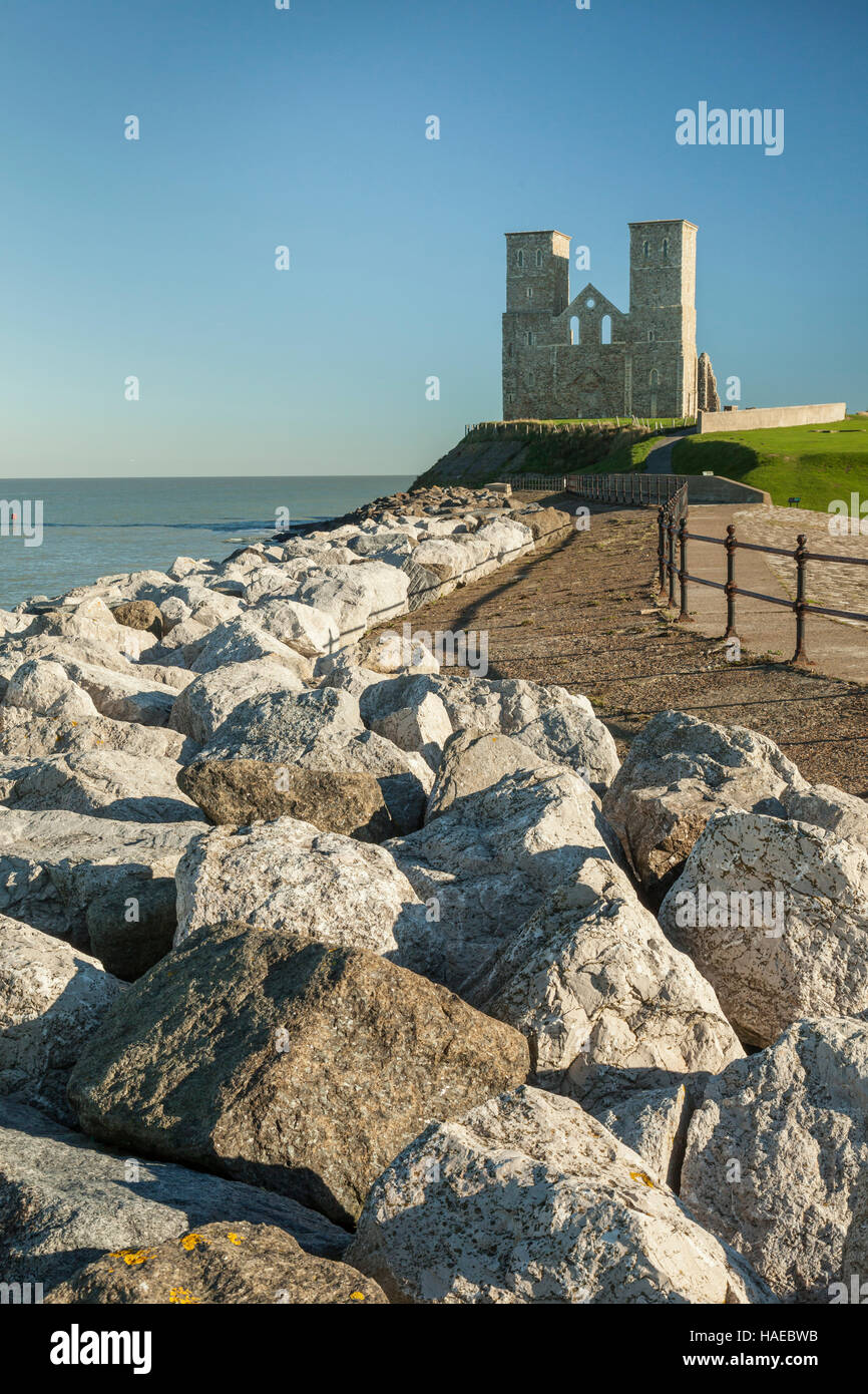 Abbey church ruins hi-res stock photography and images - Alamy