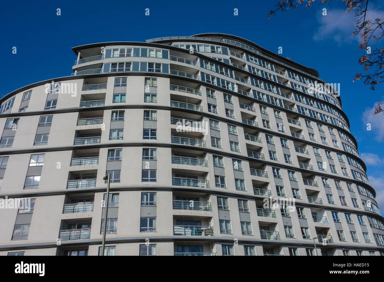 16 storey building hi-res stock photography and images - Alamy