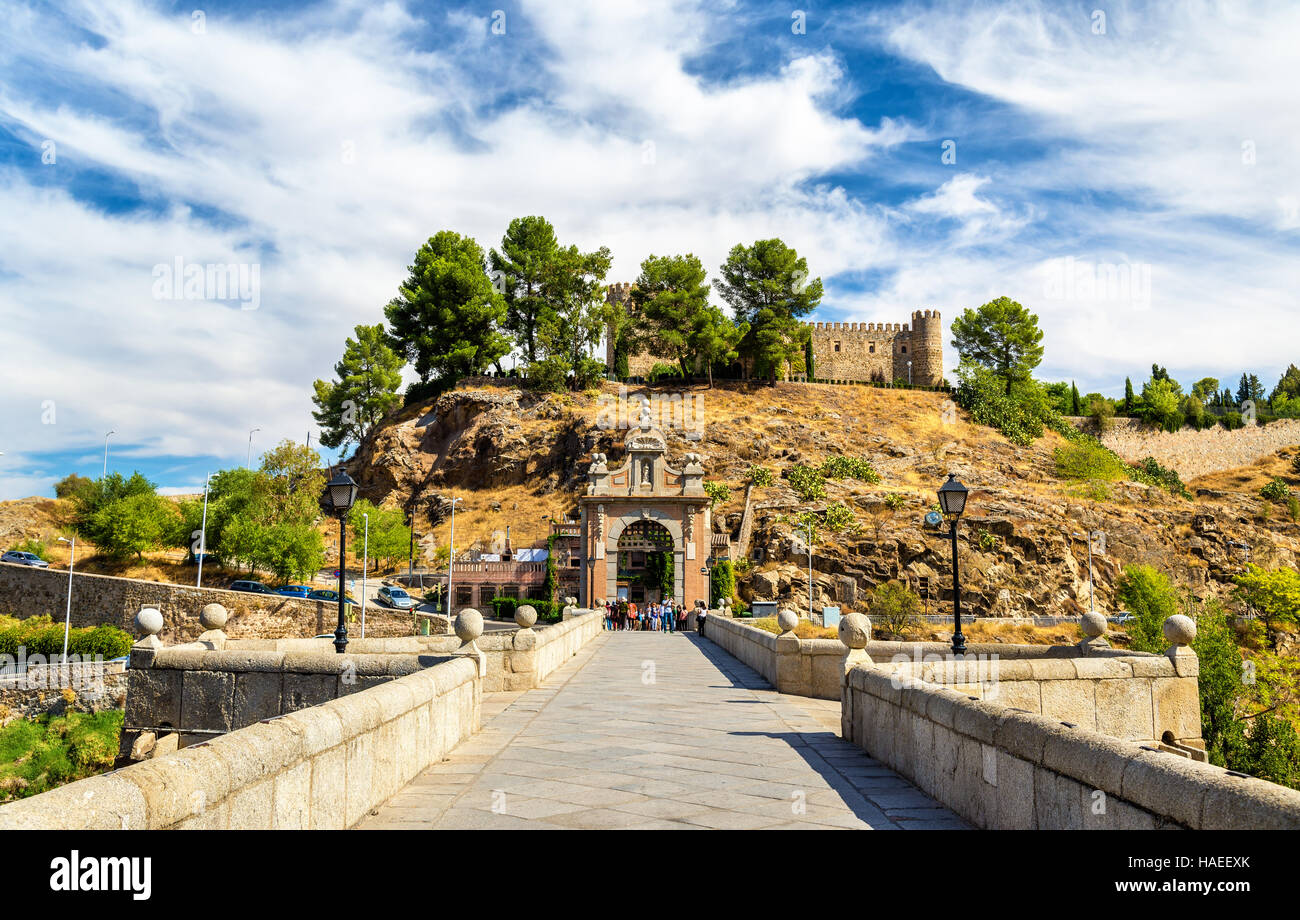 The Alcantara Bridge in Toledo, Spain Stock Photo - Alamy