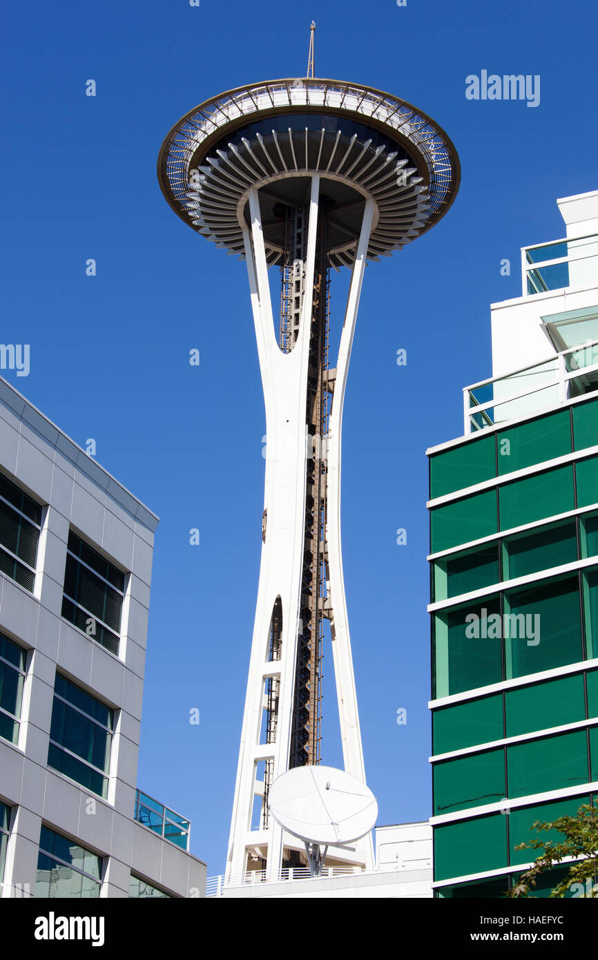 The view of a tower between modern buildings in Seattle (Washington ...