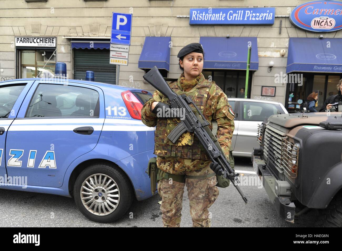 Police car 70 hi-res stock photography and images - Alamy