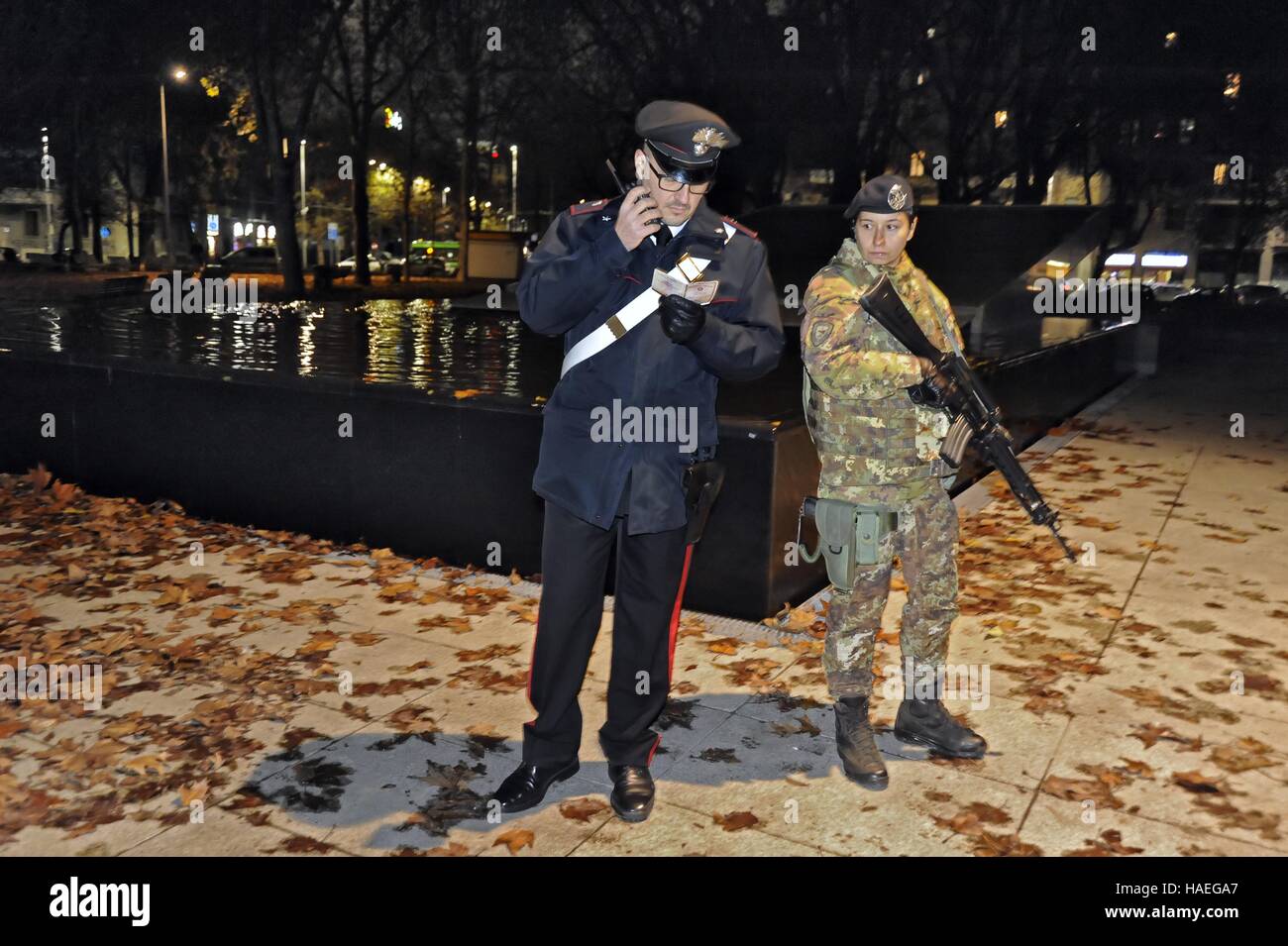 Milan, November 2016, mixed patrols of police and Army for control of ...