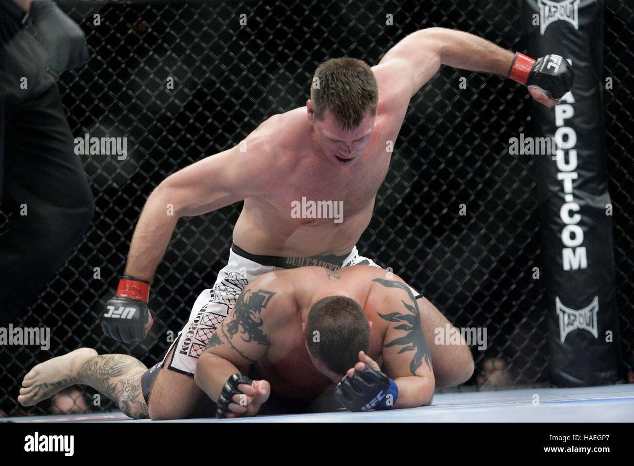 Antoni Hardonk, top, fights Mike Wessel during UFC 92 at the MGM Grand ...
