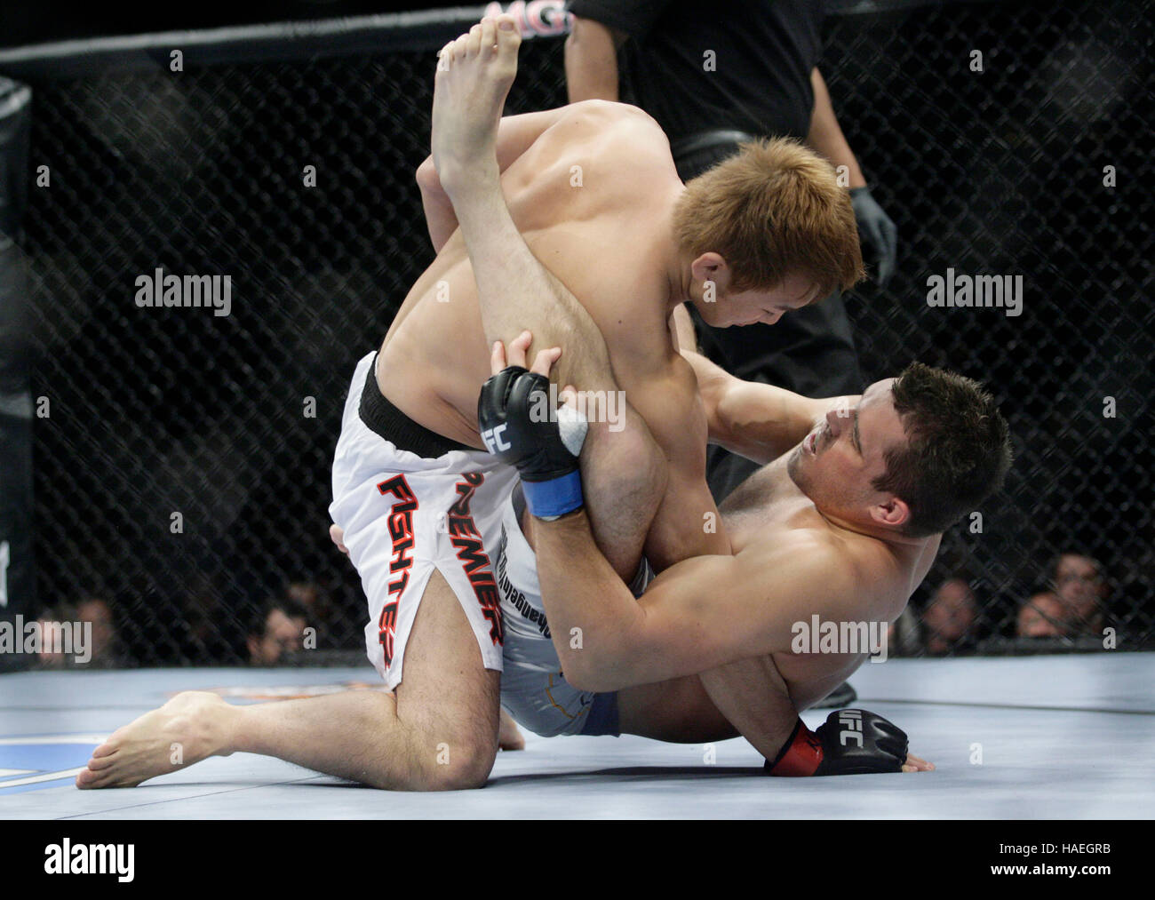 Yushin Okami, left, fights Dean Lister during UFC 92 at the MGM Grand ...