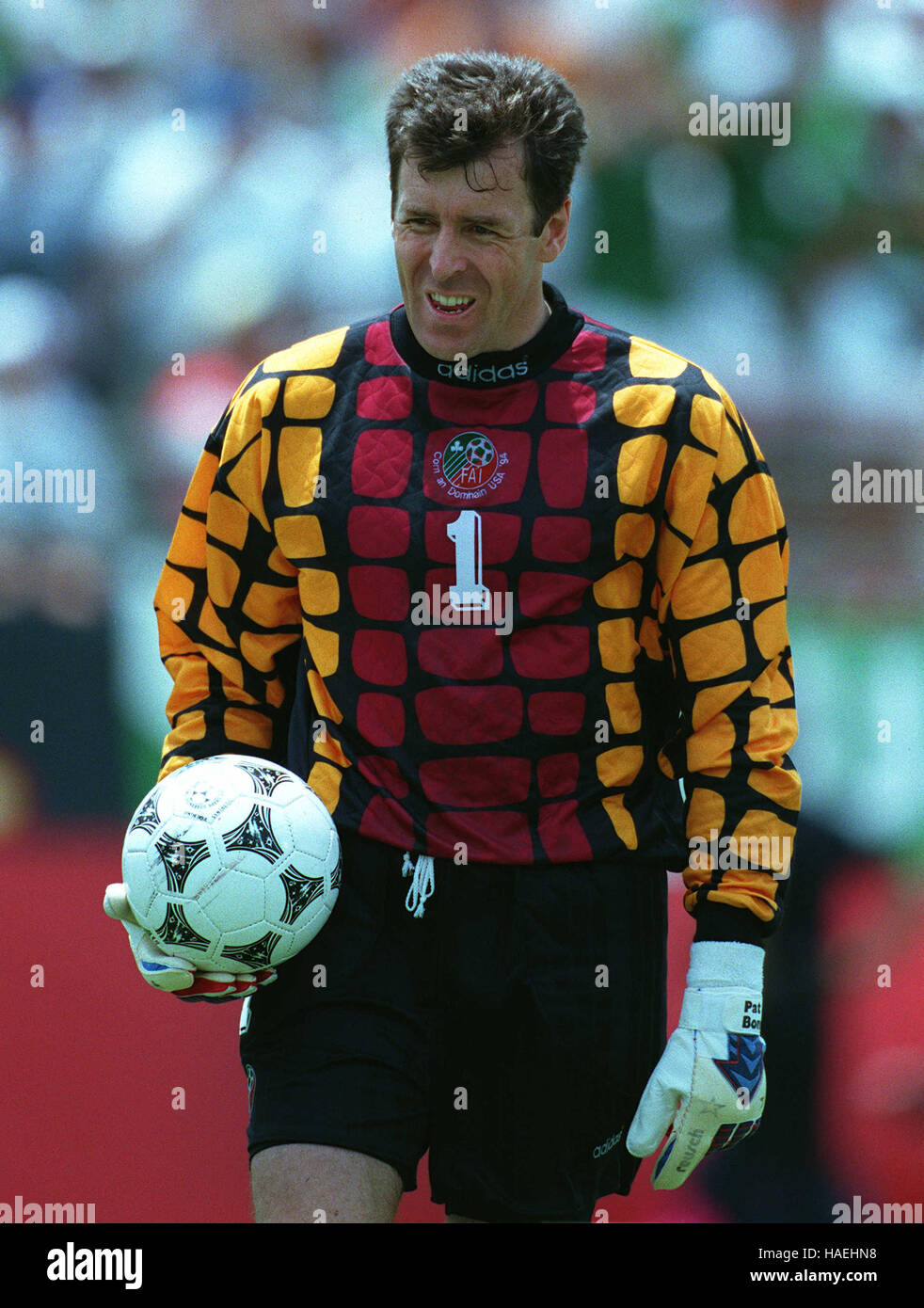 Pat bonner republic of ireland hi-res stock photography and images - Alamy