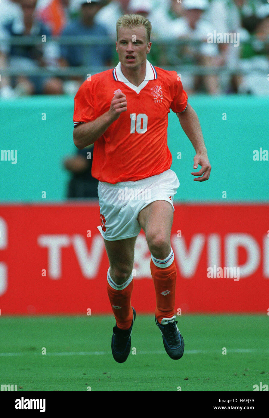 Bergkamp inter 1994 hi-res stock photography and images - Alamy