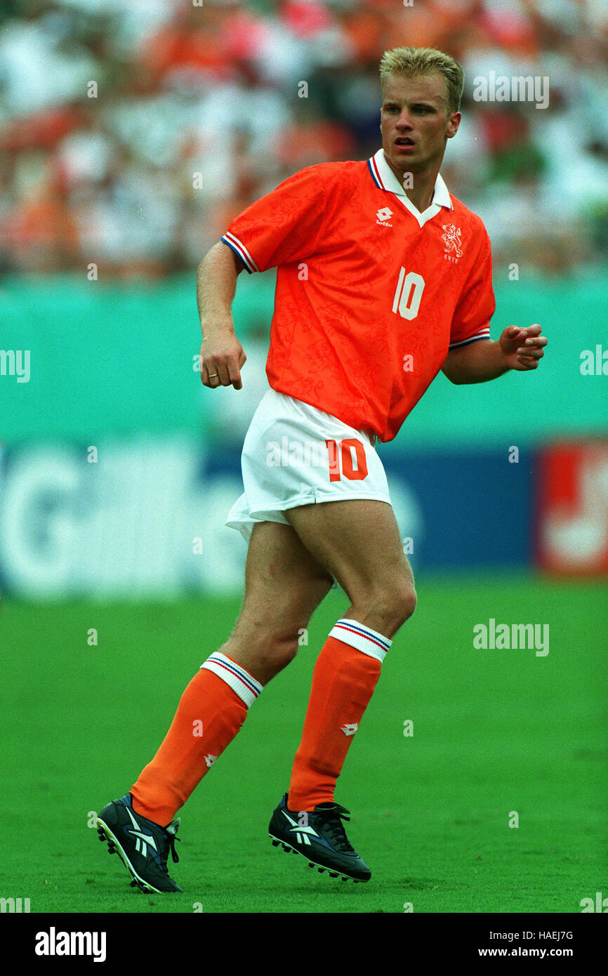 Bergkamp inter 1994 hi-res stock photography and images - Alamy