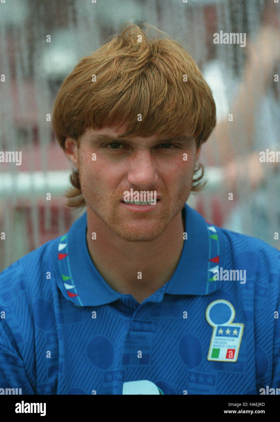 Luigi apolloni hi-res stock photography and images - Alamy