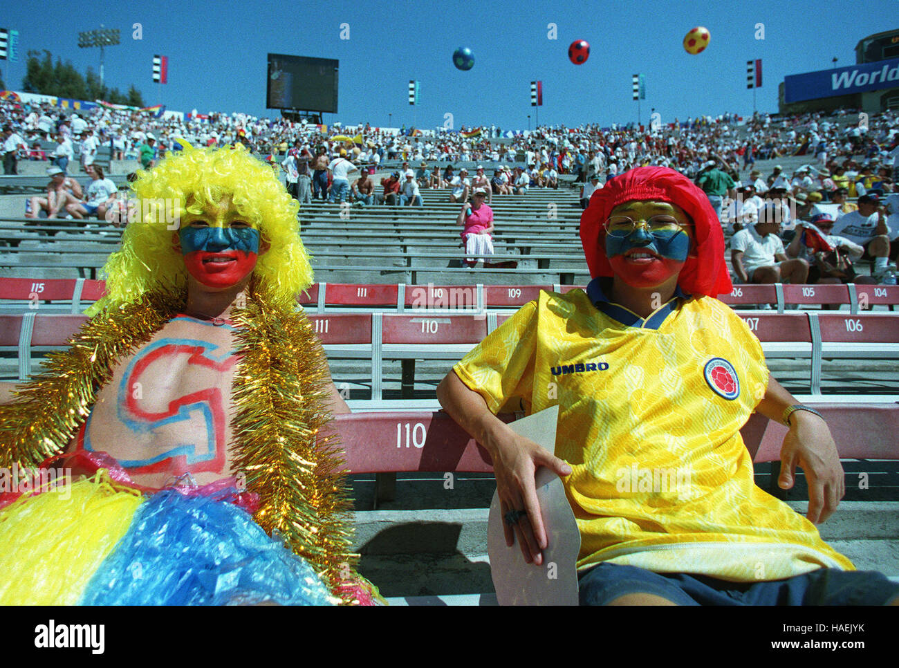 Columbian football fans hi-res stock photography and images - Alamy