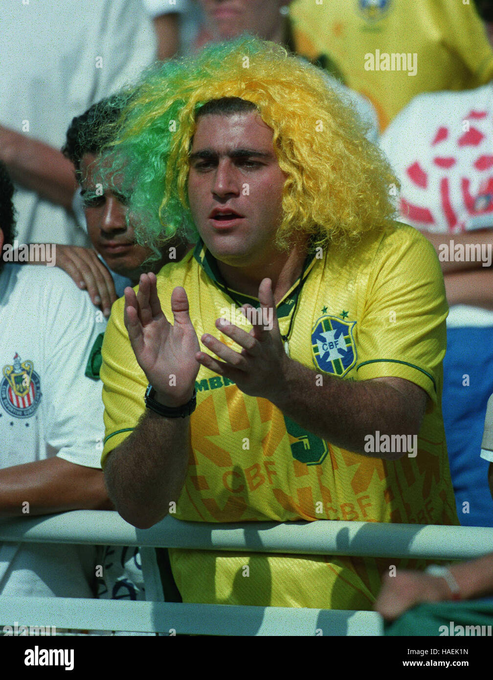 BRAZILIAN FAN BEFORE WORLD CUP FINAL 17 July 1994 Stock Photo - Alamy