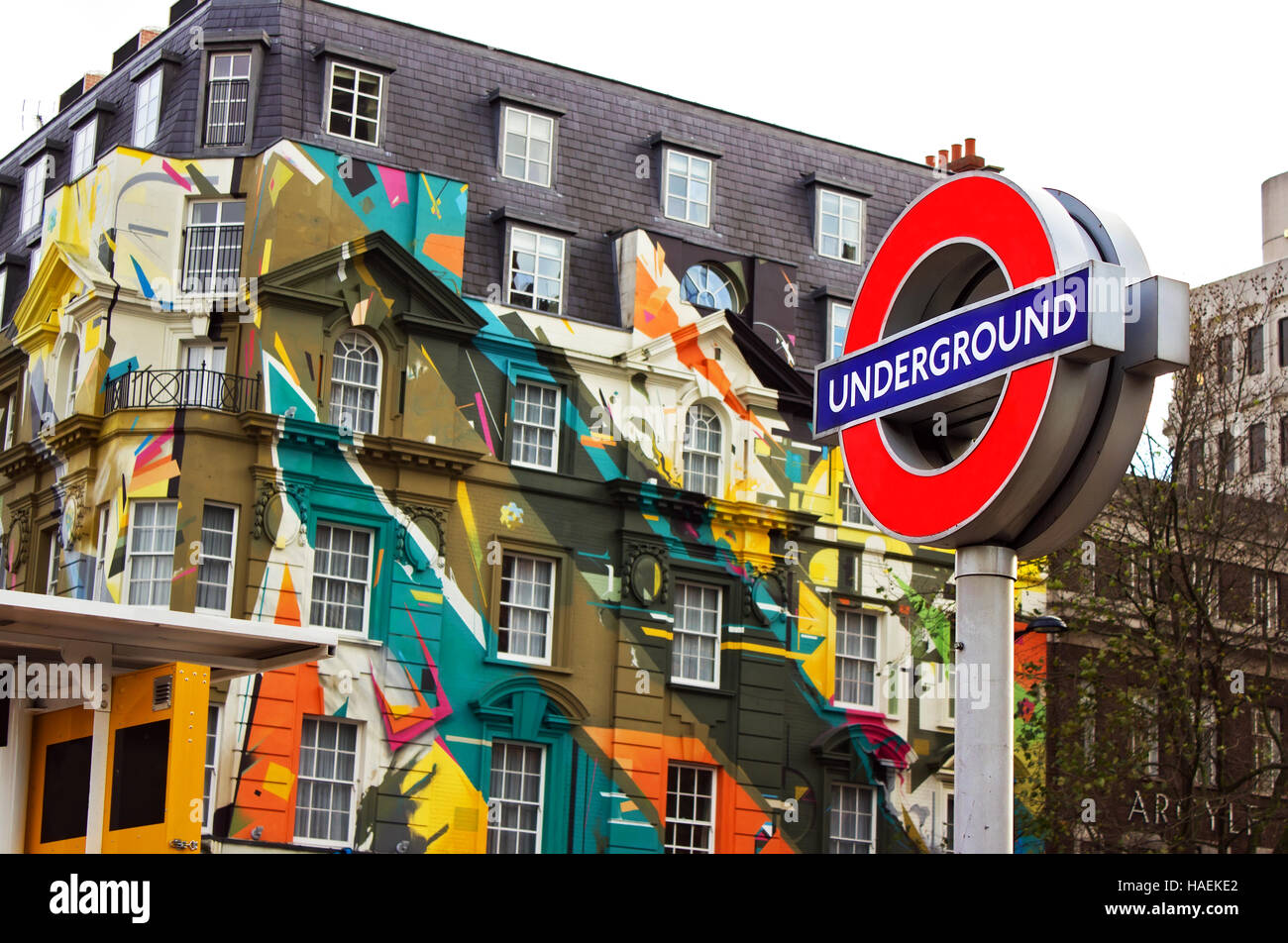 London Underground sign Stock Photo - Alamy