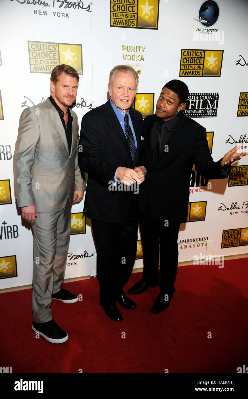 (L-R) Actors Dash Mihok, Jon Voight and Pooch Hall arrive at the ...