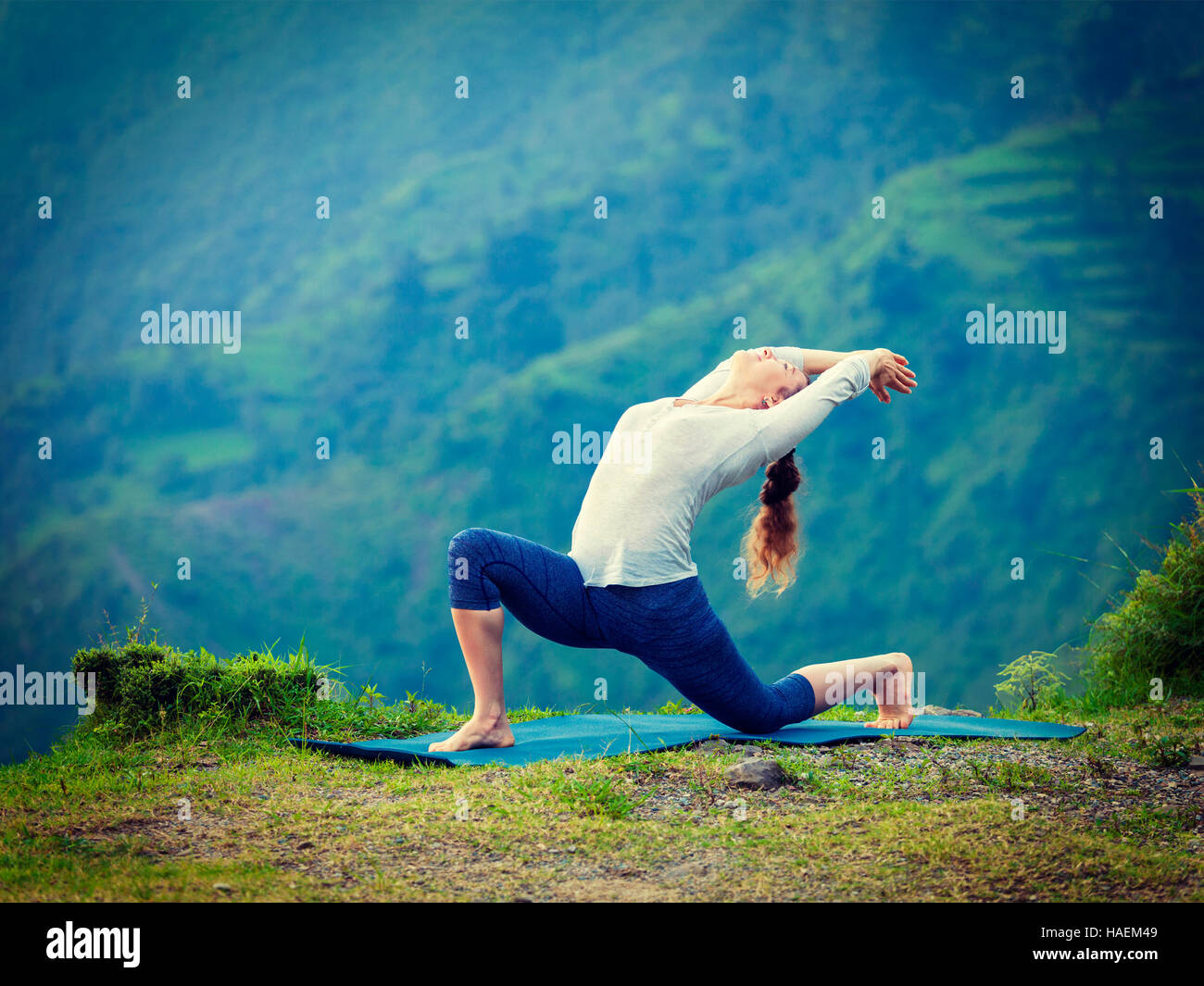 Anjaneyasana hi-res stock photography and images - Alamy