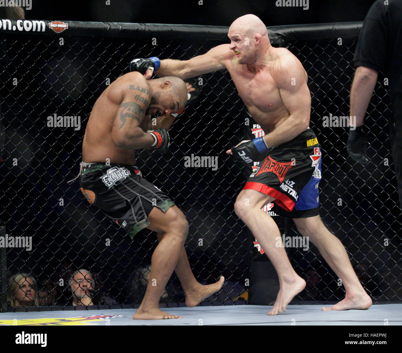 Quinton 'Rampage" Jackson, left, fights Keith Jardine during UFC 96 at ...